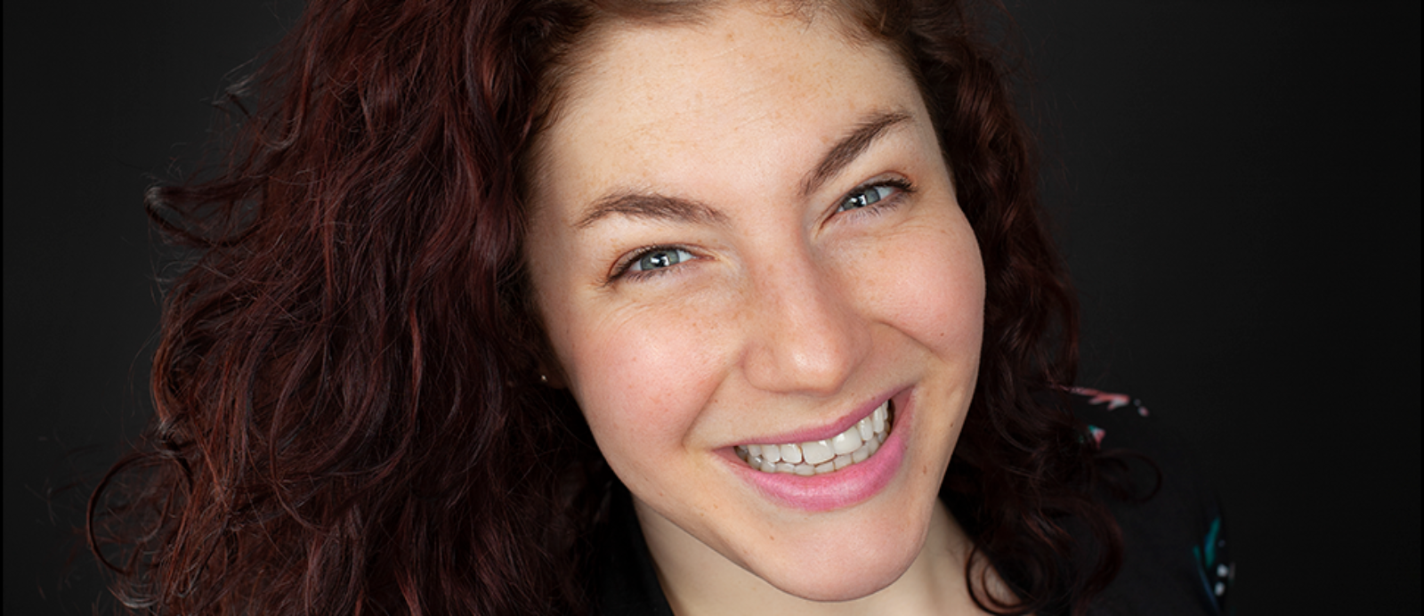 SURDITÉ : « J’AI TRANSFORMÉ MA DIFFÉRENCE EN FORCE ! » – Handi à vie